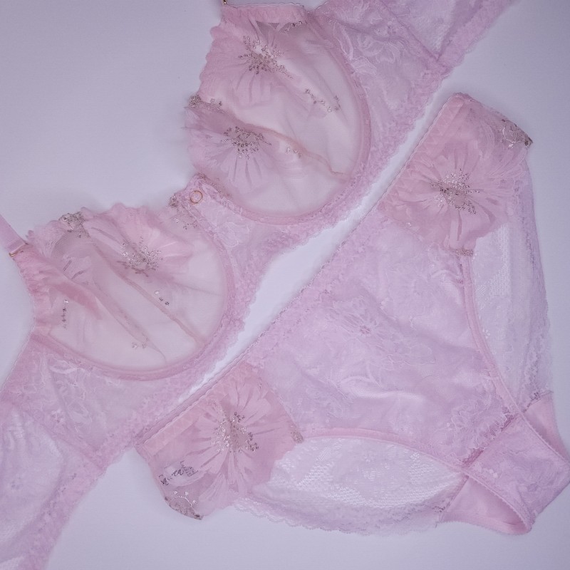 Pink Whisper: AA Cup Underwire Bra for Men