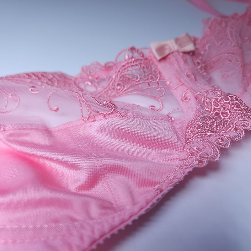 Cherry Darling: AA Cup Underwire Male Bra Full Coverage